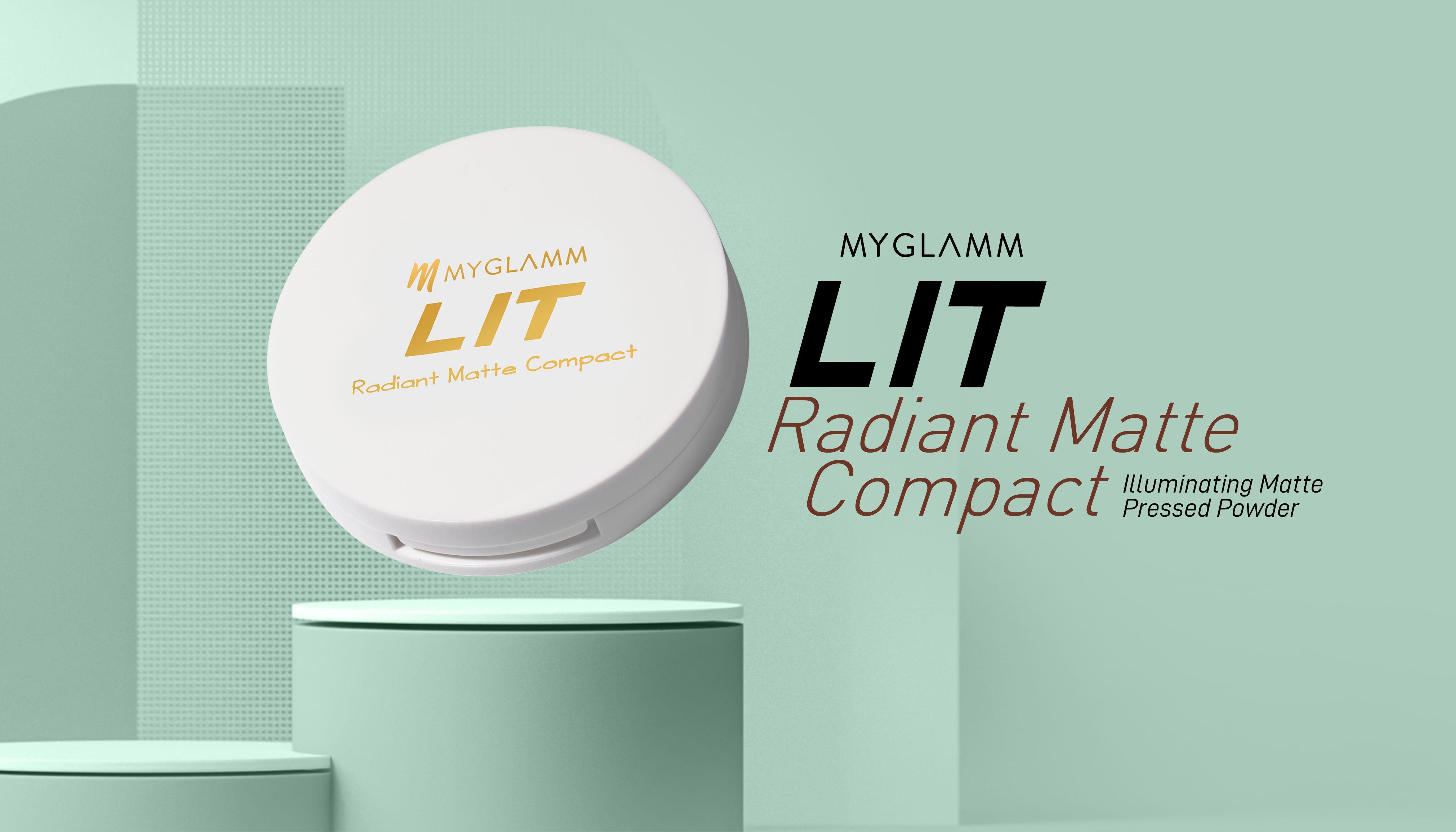 Myglamm Lit Radiant Matte Compact Powder - Serving Face