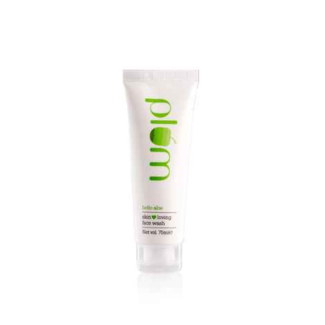 Buy Plum Hello Aloe Skin Loving Face Wash (75 ml) Online | Purplle