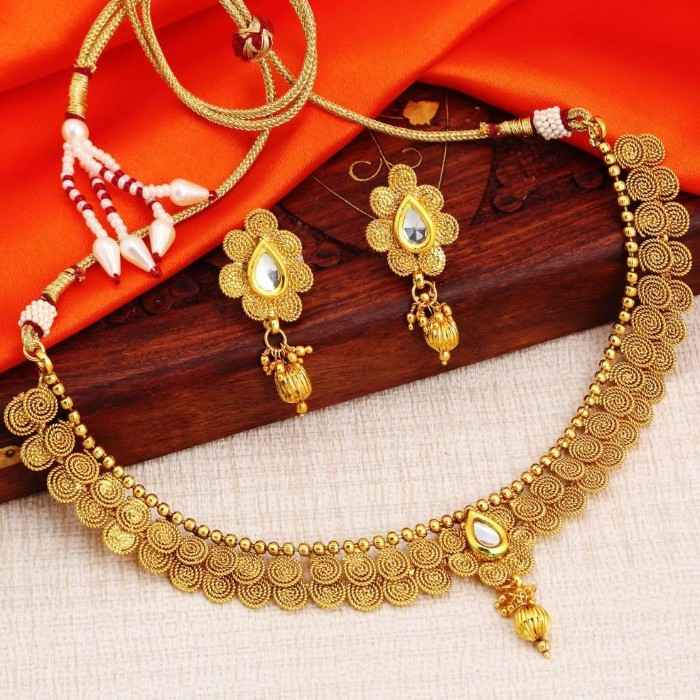 Sukkhi Delightly Gold Plated Jalebi Necklace Set for Women