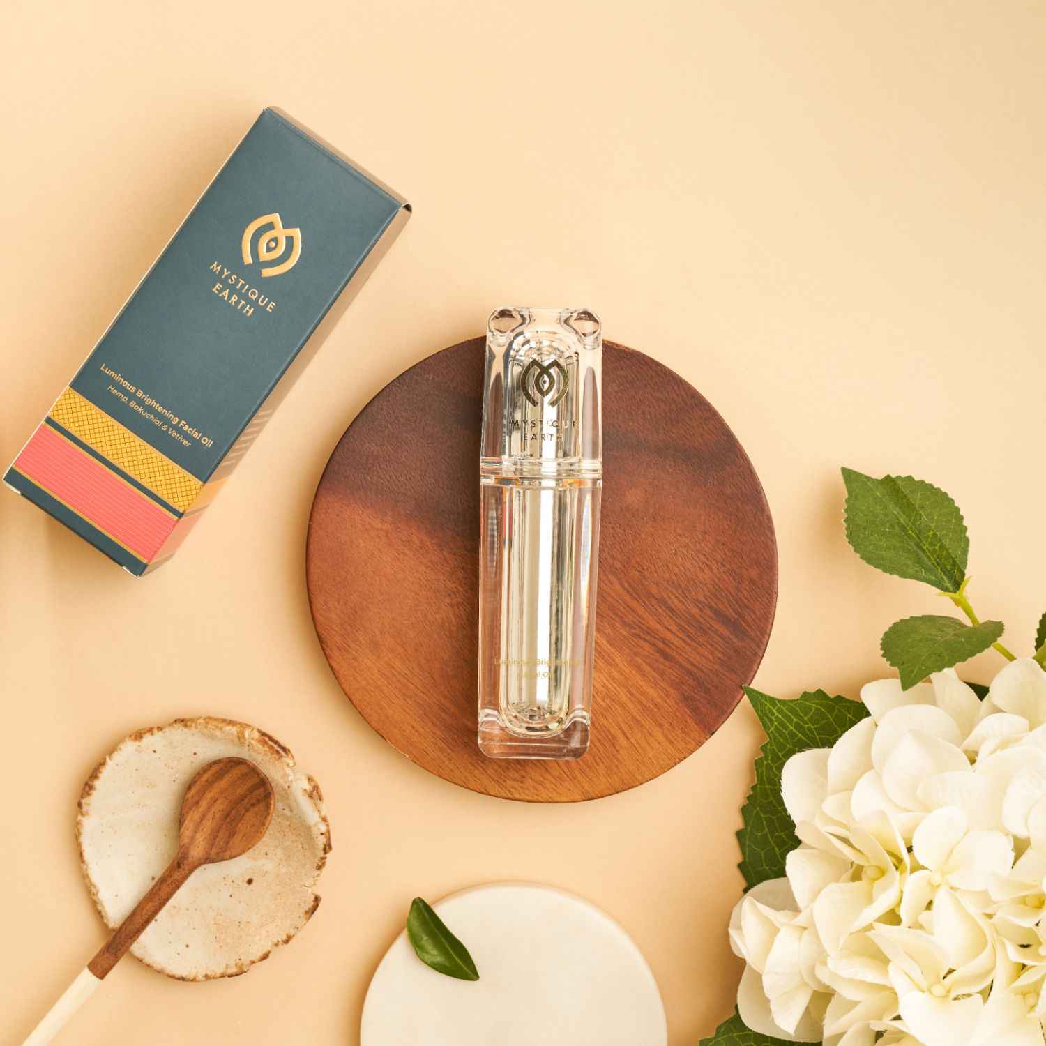 Mystique Earth Vitamin C Luminous Brightening Facial Oil