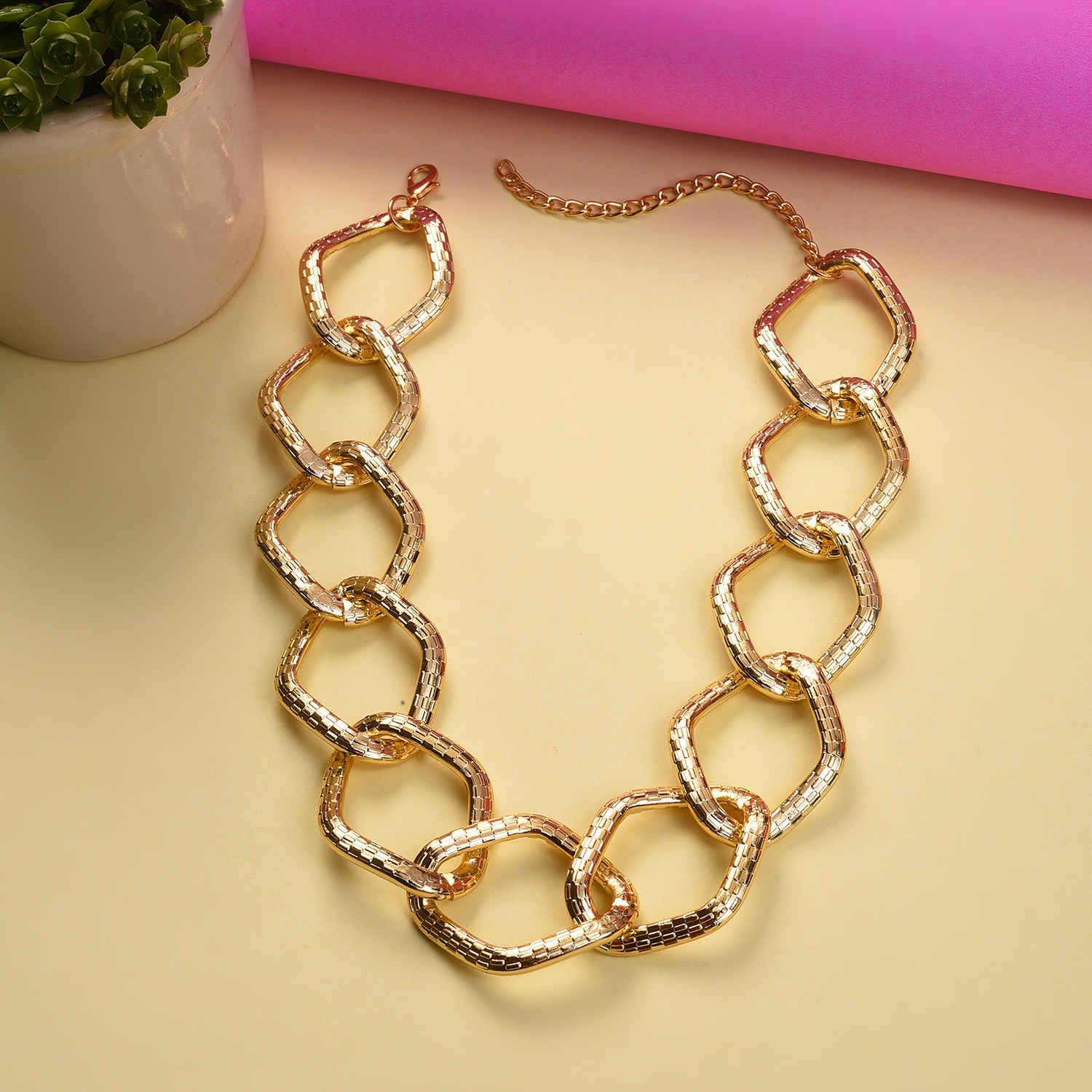 SOHI Women Gold-Plated Chain