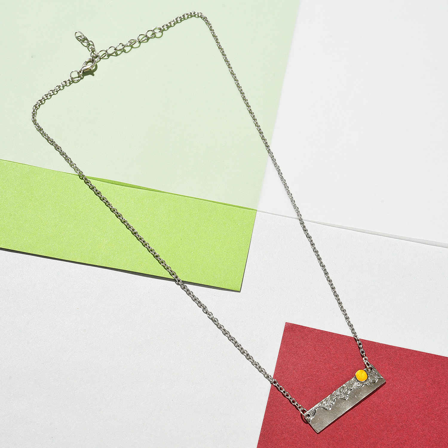 SOHI Silver-Toned Mustard Silver-Plated Chain