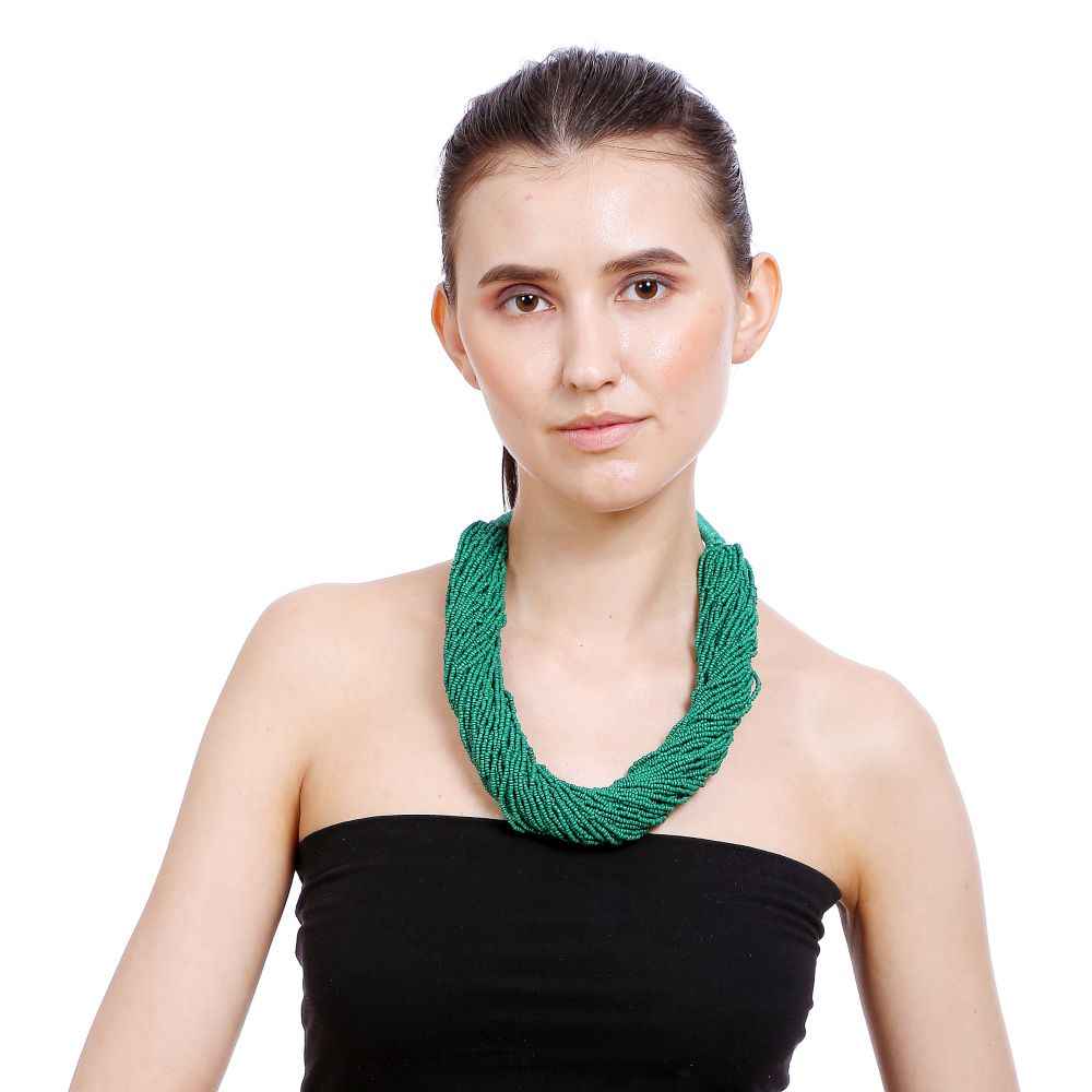 Bamboo Tree Jewels Green Color Beaded Thread Necklace