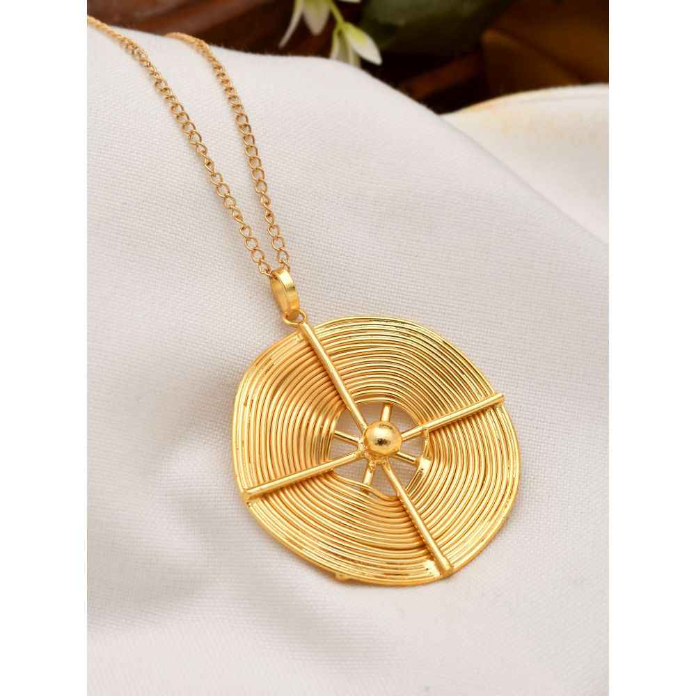 Silvermerc Handmade spiral gold plated Chain Pendant