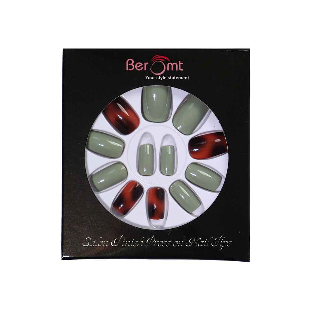 BEROMT CASUAL NAILS- 710 (NAIL KIT INCLUDED)