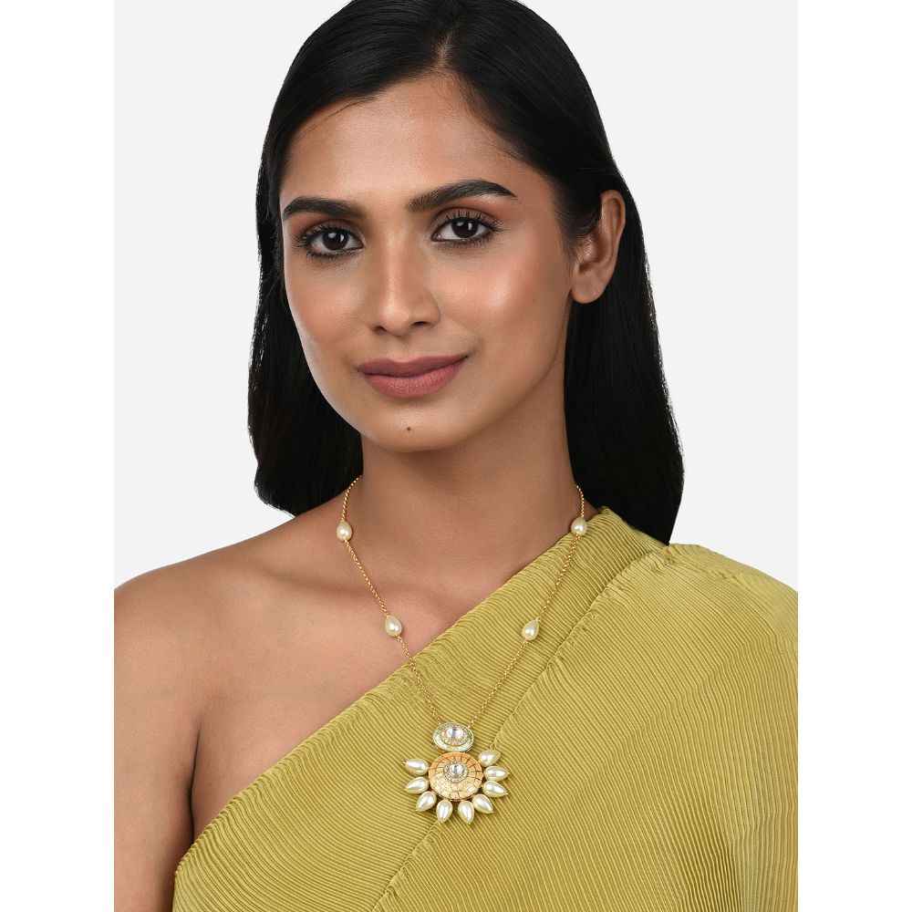 Ahaanya Gold Tone Kundan Polki Necklace With Pearls O2AHANK44