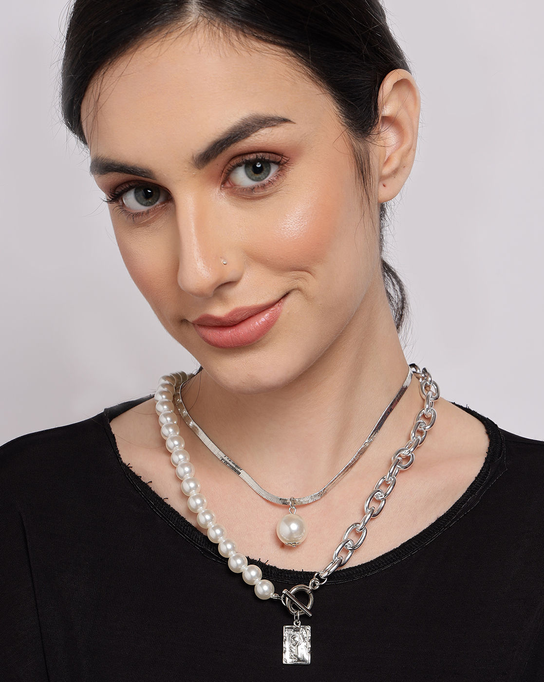 SOHI Pack of 2 Designer Chains