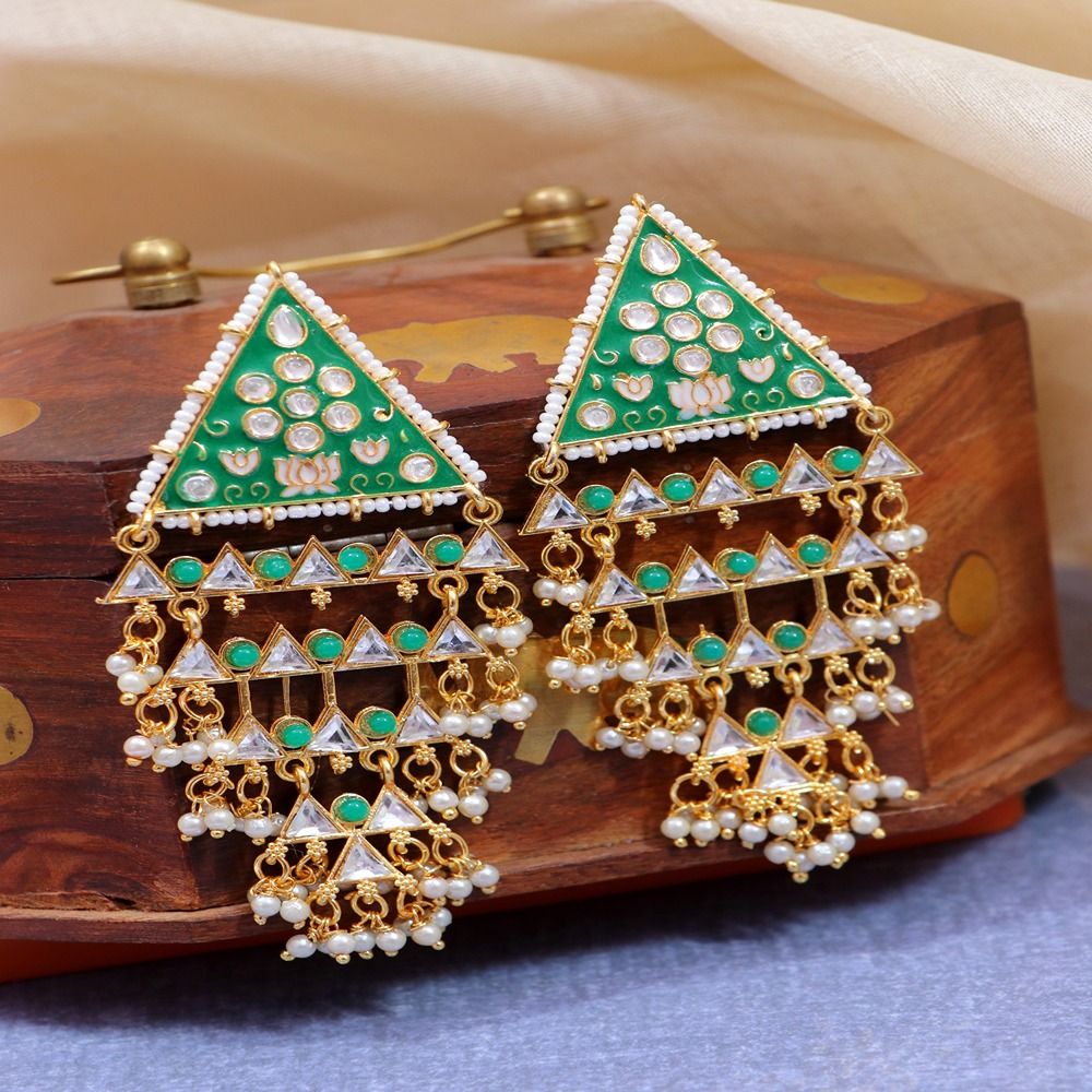 Crunchy Fashion Traditional Gold-Plated Triangle Pearl Green Pasa ...