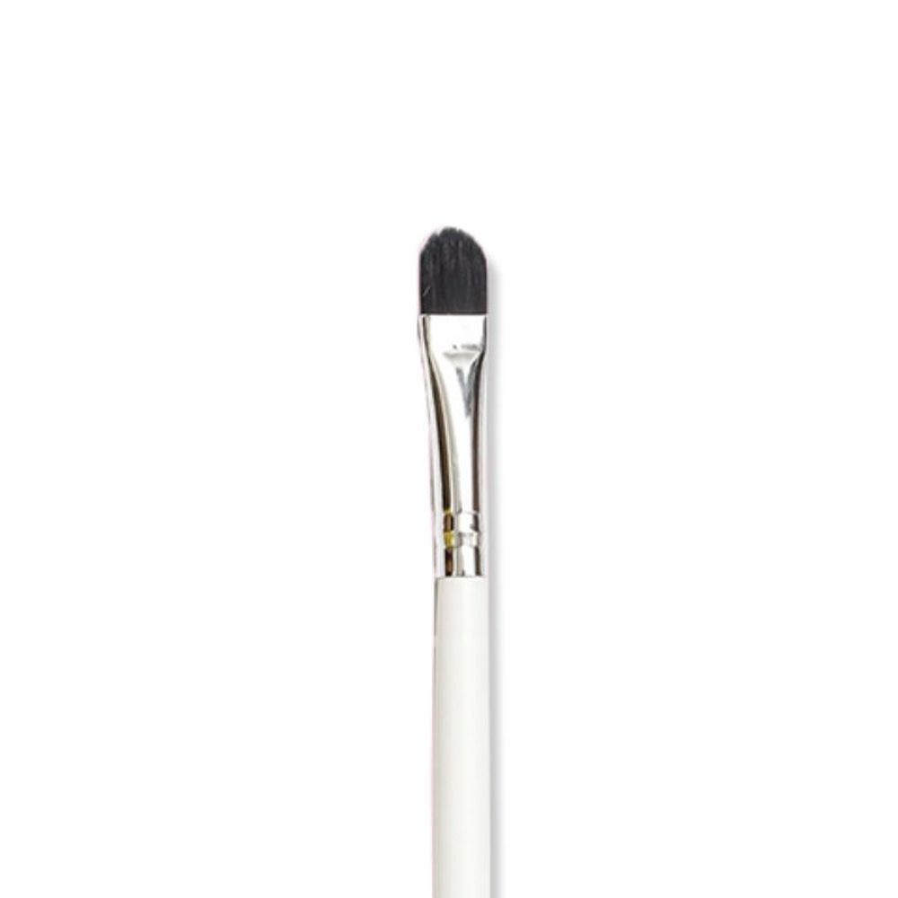 Plume P11 - Flat Synthetic Cut Crease Eye Brush