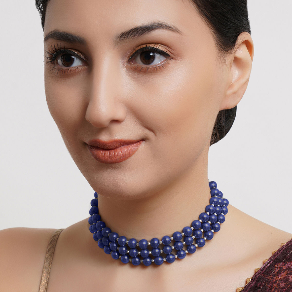 Karatcart Blue Beaded Kundan Choker Necklace