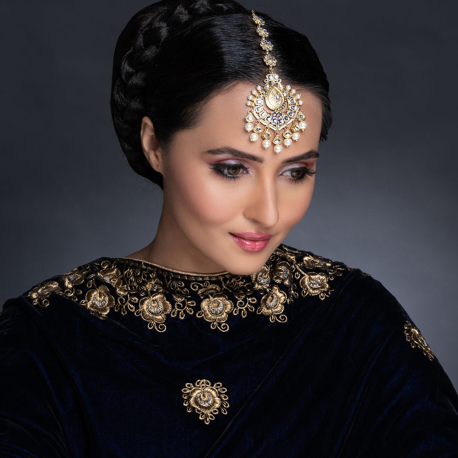 Sukkhi Splendid Kundan Gold Plated Pearl Maangtikka for Women Sukkhi Splendid Kundan Gold Plated Pearl Maangtikka for Women