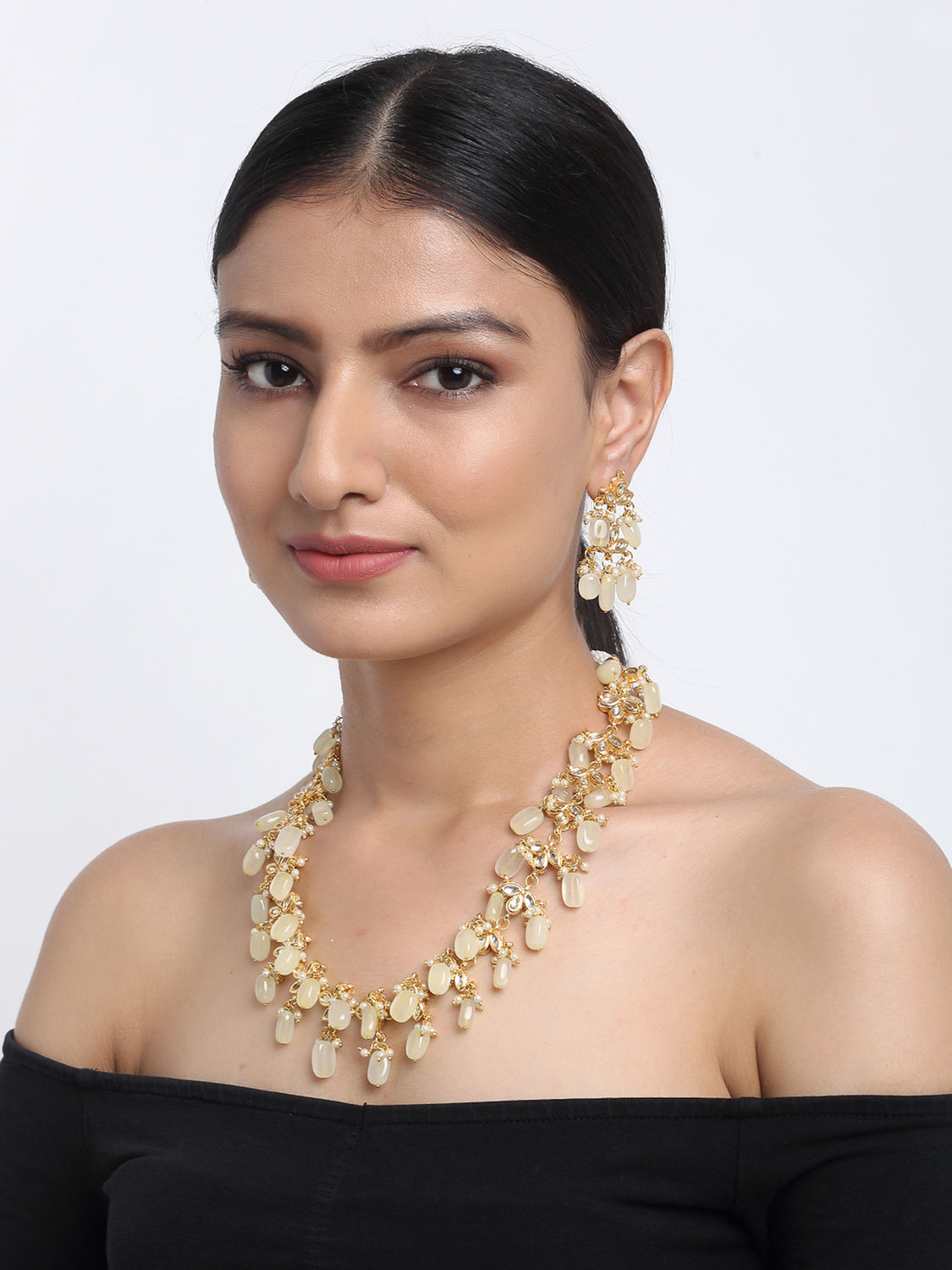 Ruby Raang Kundan Neckpiece with Earrings - A380-02