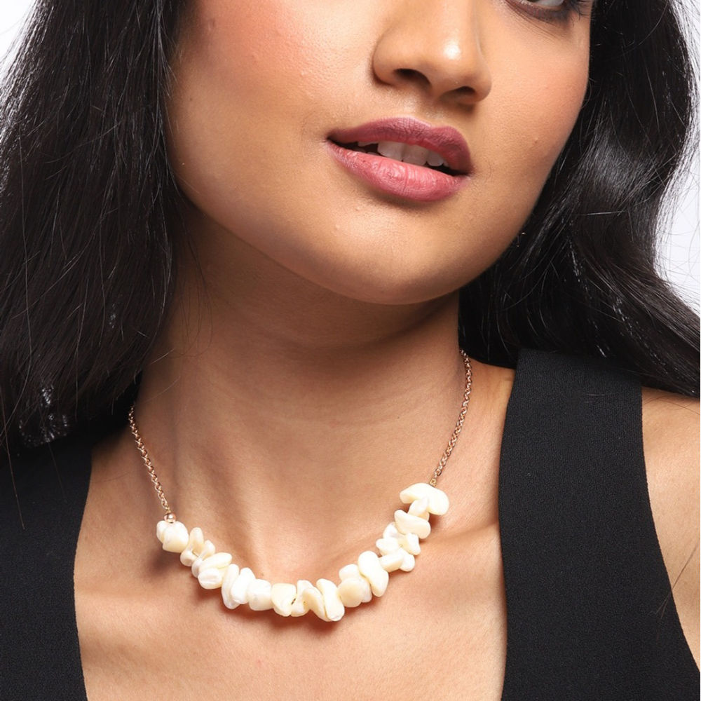 Blueberry Blueberry White Gold-Plated Handcrafted Beaded Necklace