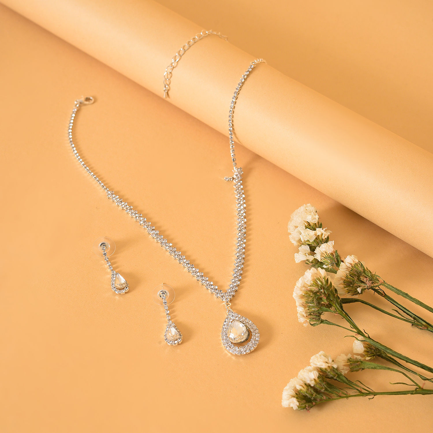 SOHI Silver-Plated White Stone-Studded Jewellery Set