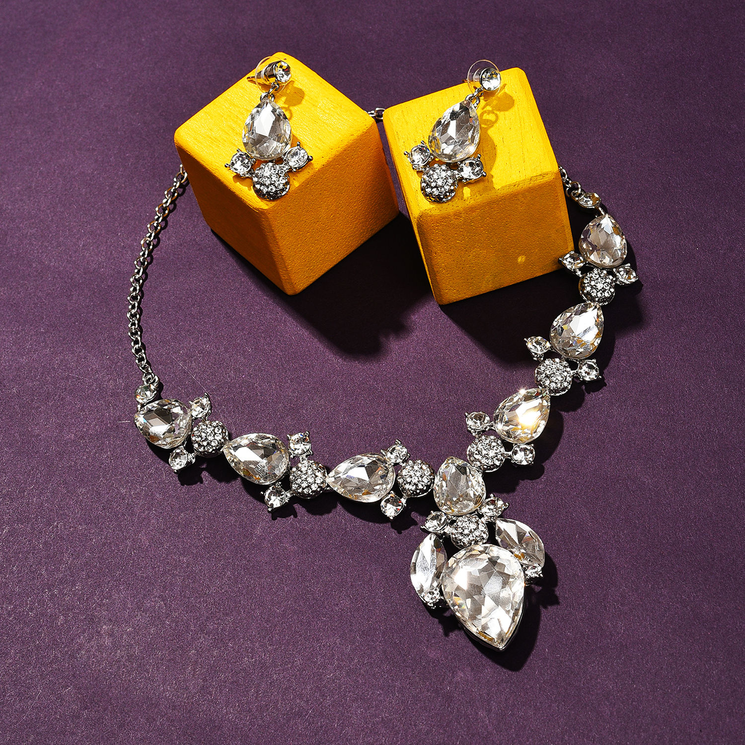 SOHI Silver-Plated White Stone-Studded Jewellery Set