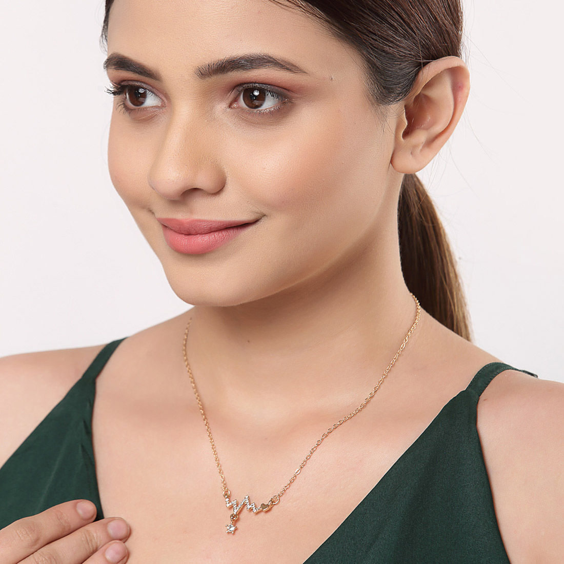 Ferosh Gold Heartbeat Necklace
